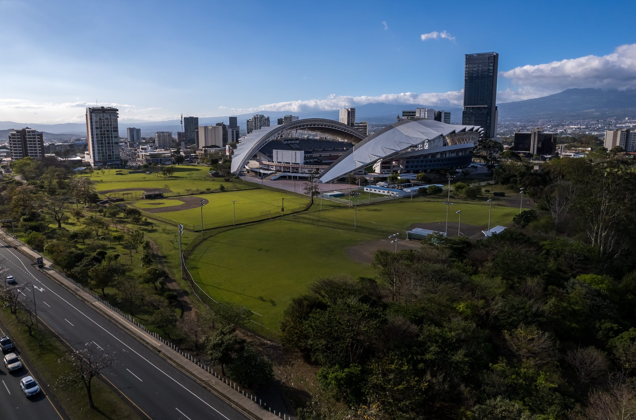 Greenlight and UiPath Host RPA and AI Hackathon in Costa Rica ...